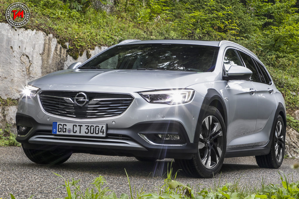 Opel Insignia Country Tourer: a Francoforte l'ammiraglia off-road!