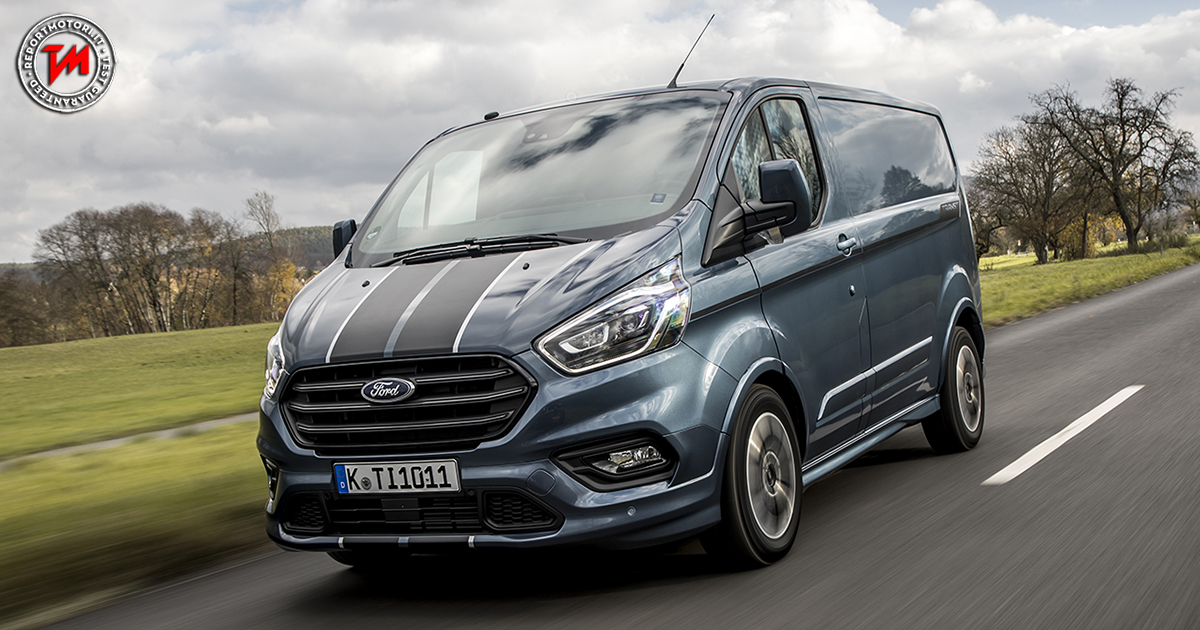 Nuovo motore EcoBlue per il Ford Transit Custom 2017