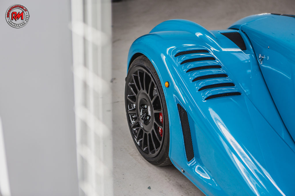 Prodotta la prima di soli otto esemplari, della Morgan Aereo GT