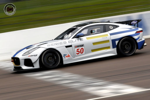 Pronta la Serie Elite con le velocissime Jaguar F-Type GT4