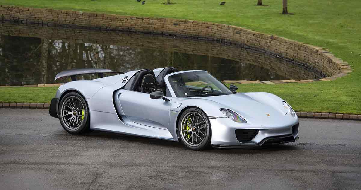 Porsche 918 Spyder Liquid Chrome Blue Metallic - ReportMotori.it