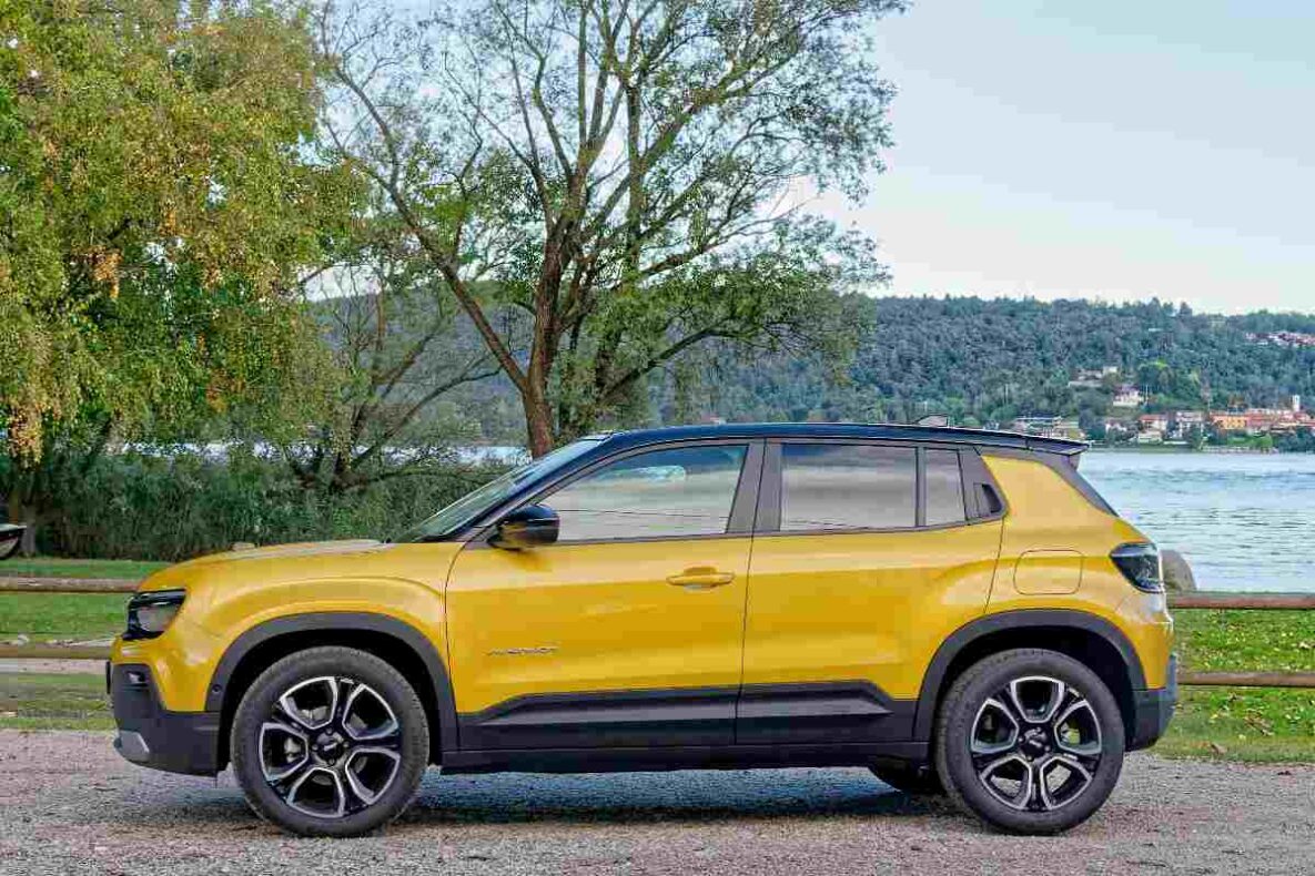 Anticipo poi solo rate, il SUV di Jeep in vendita con lo sconto e un ...